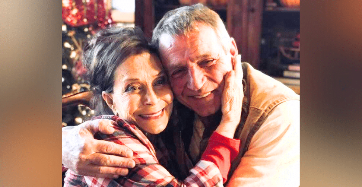 Loretta Lynn's Son, Ernie Lynn, In Need Of Prayers After Being Hospitalized