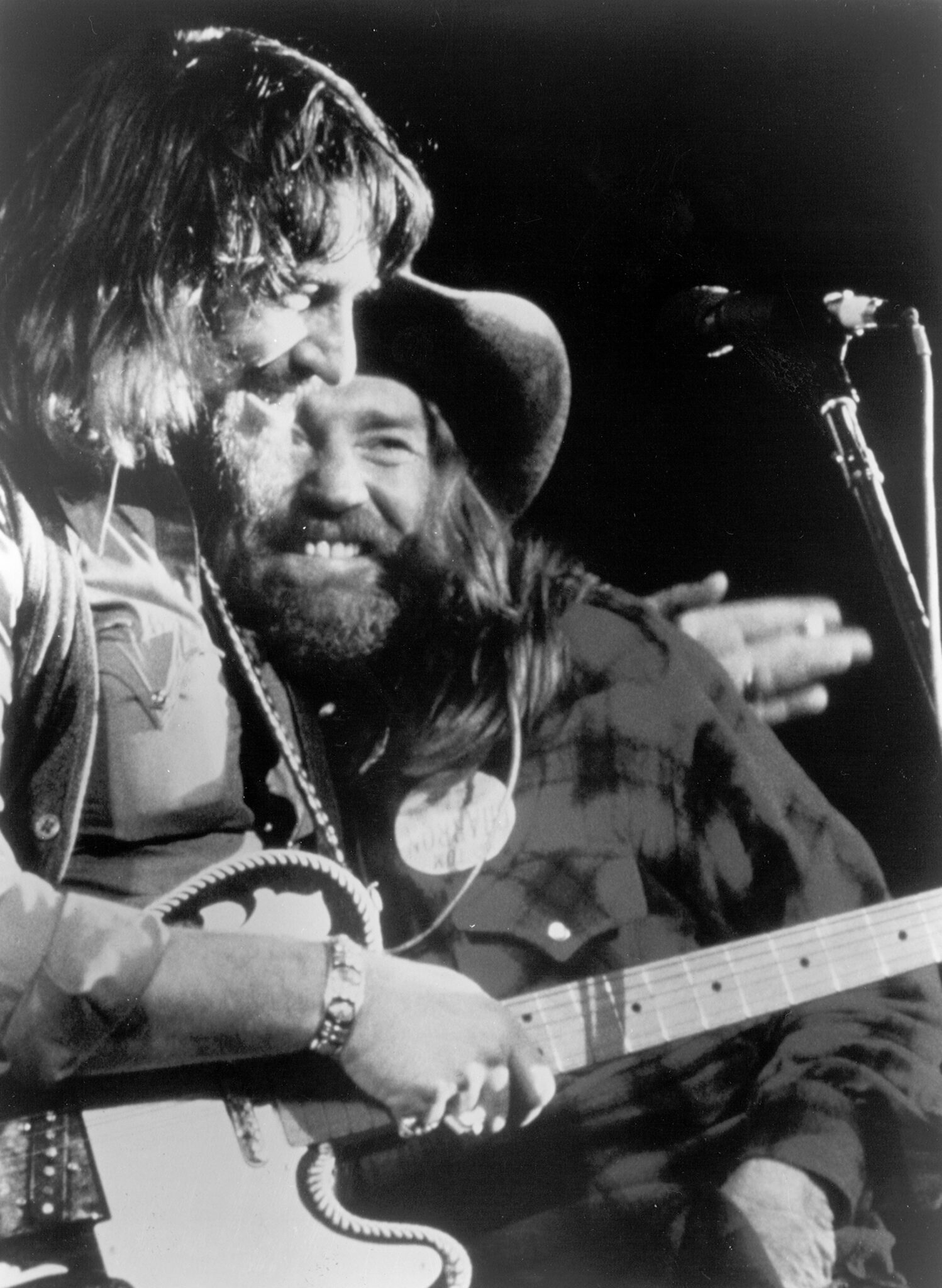 50 Years Ago: Waylon Jennings Hits #1 For The First Time