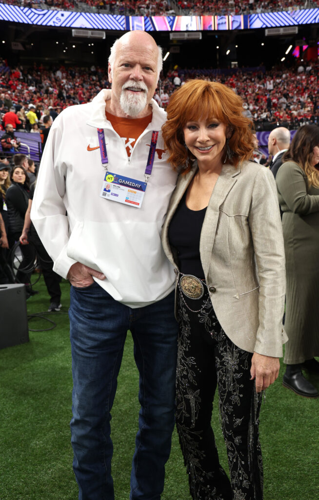 Reba Shares The Key To Her Happy Relationship With Rex Linn - "I Have ...
