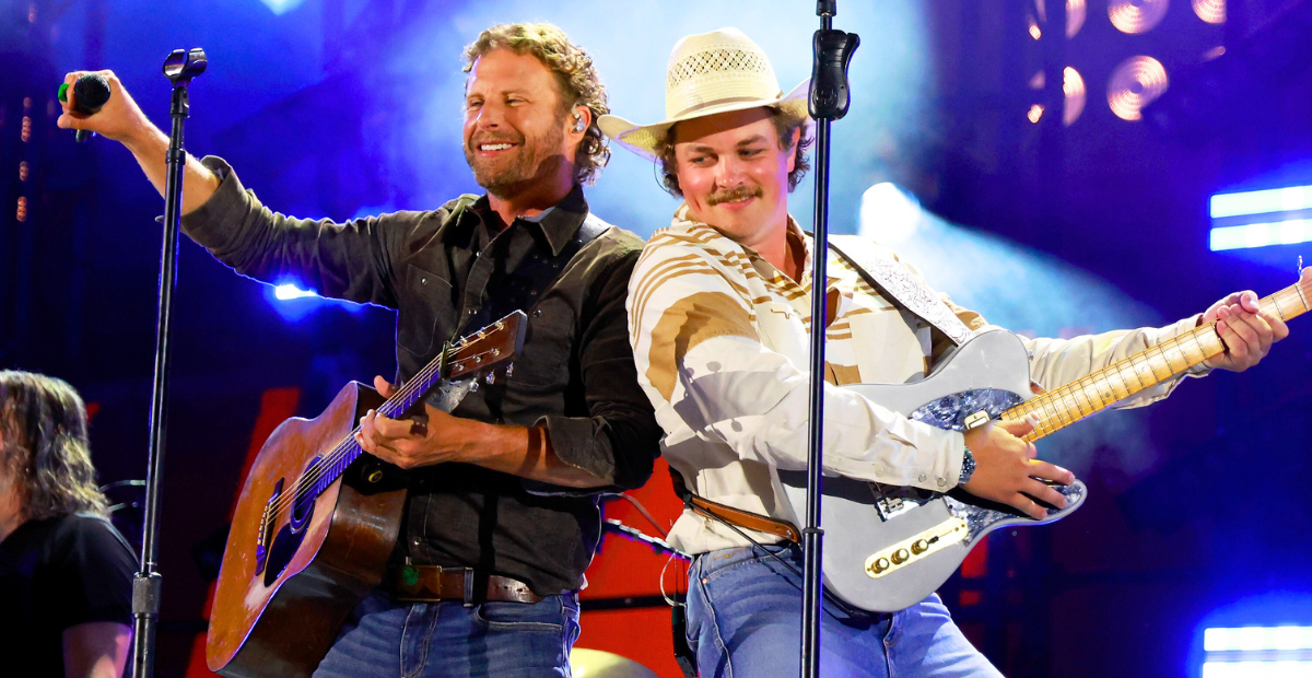 Zach Top Joins Dierks Bentley For Surprise "Mountain Music" Duet At CMA ...